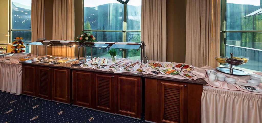 Restaurant & bar – Hotel Mara Sinaia